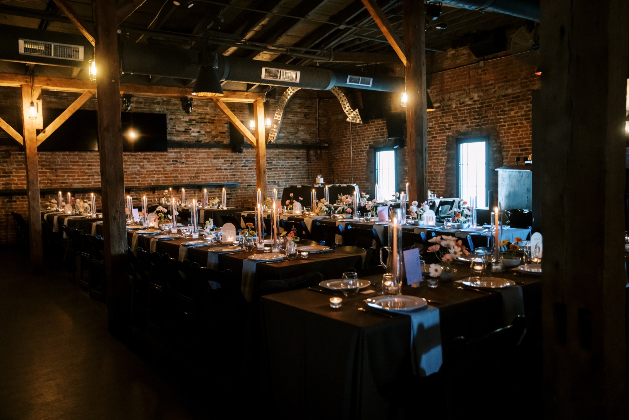 Gallery – 210 Events | Ann Arbor | Event Venues & Weddings